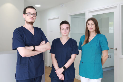 L'équipe de Chirurgiens-dentistes à Biéville-Beuville - IM Dentaire